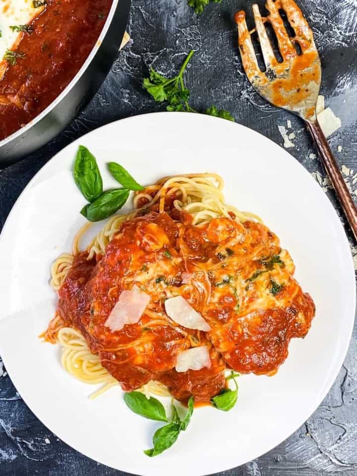 Quick and Easy Chicken Parmesan - Razzle Dazzle Life