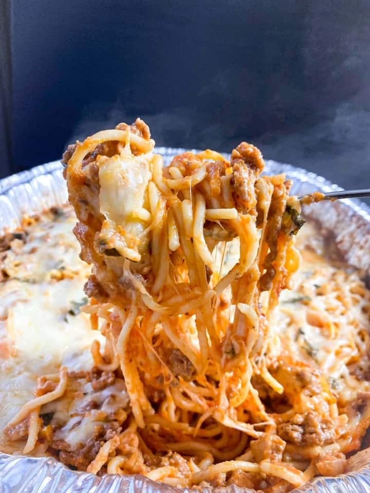Cheesy Baked Spaghetti - Razzle Dazzle Life