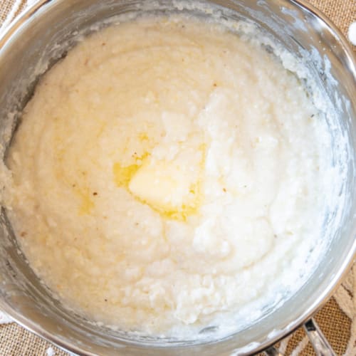 Buttery and Creamy Grits Recipe - Razzle Dazzle Life