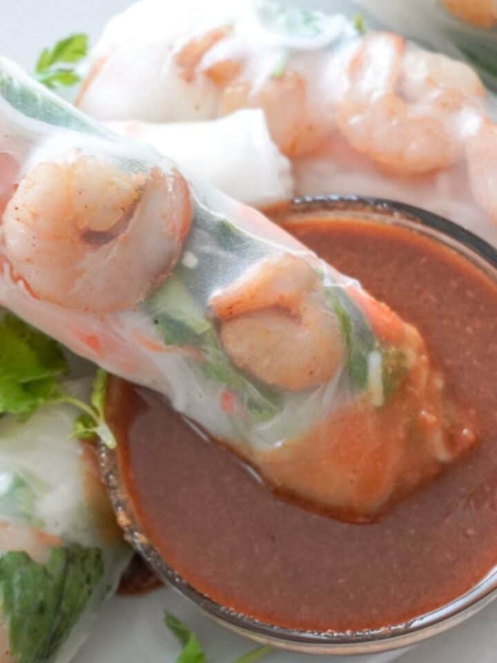 Sweet Chili Sausage Shrimp and Broccoli Recipe - Razzle Dazzle Life