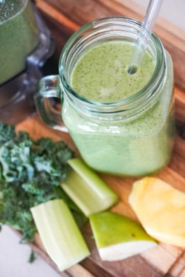High-Protein Detox Green Smoothie - Razzle Dazzle Life