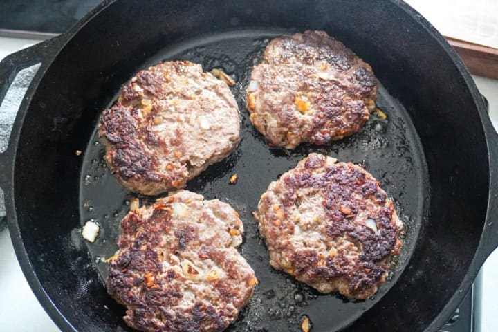 Brown Gravy Smothered Hamburger Steak - Razzle Dazzle Life